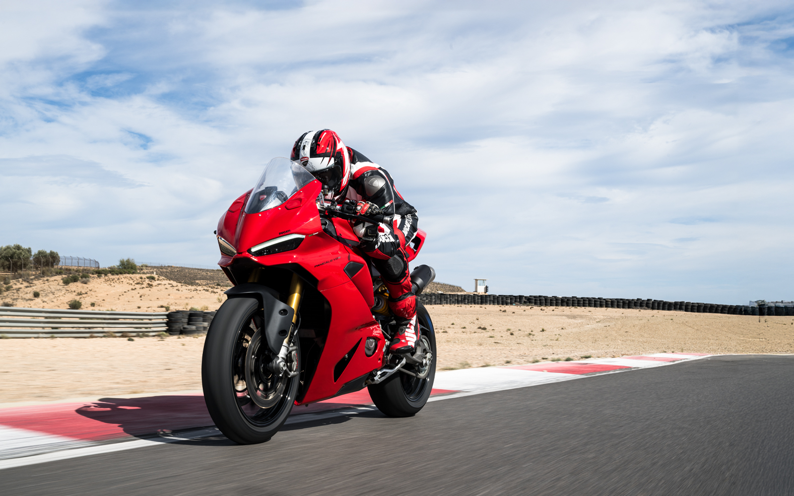 Ducati Romania - Motociclete noi si second hand de vanzare marca Ducati ...